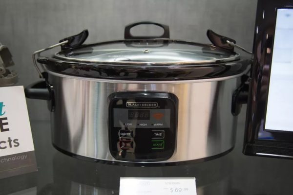 How Does Smart Slow Cooker Work? - Elex Explorer